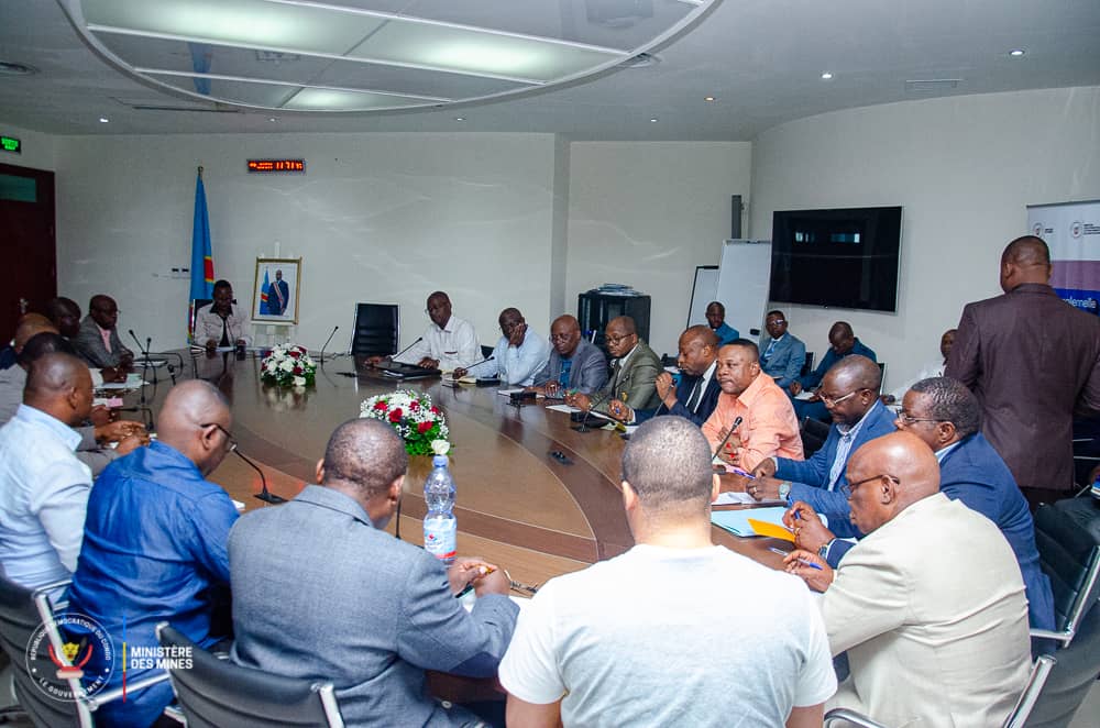 RDC-MINES : Les retombées à mi parcours de la visite d'États du ... RDC-MINES : Les retombées à mi parcours de la visite d'États du ...